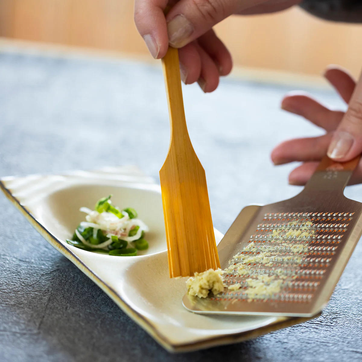 Bamboo Flat Brush for Ginger Grater – MYCONBINI